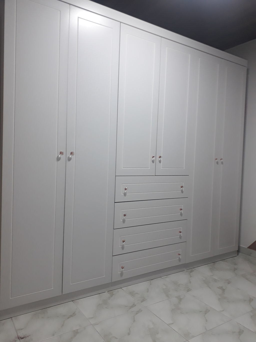 Guarda Roupa Nova York 6 Portas 4 Gavetas | Extra