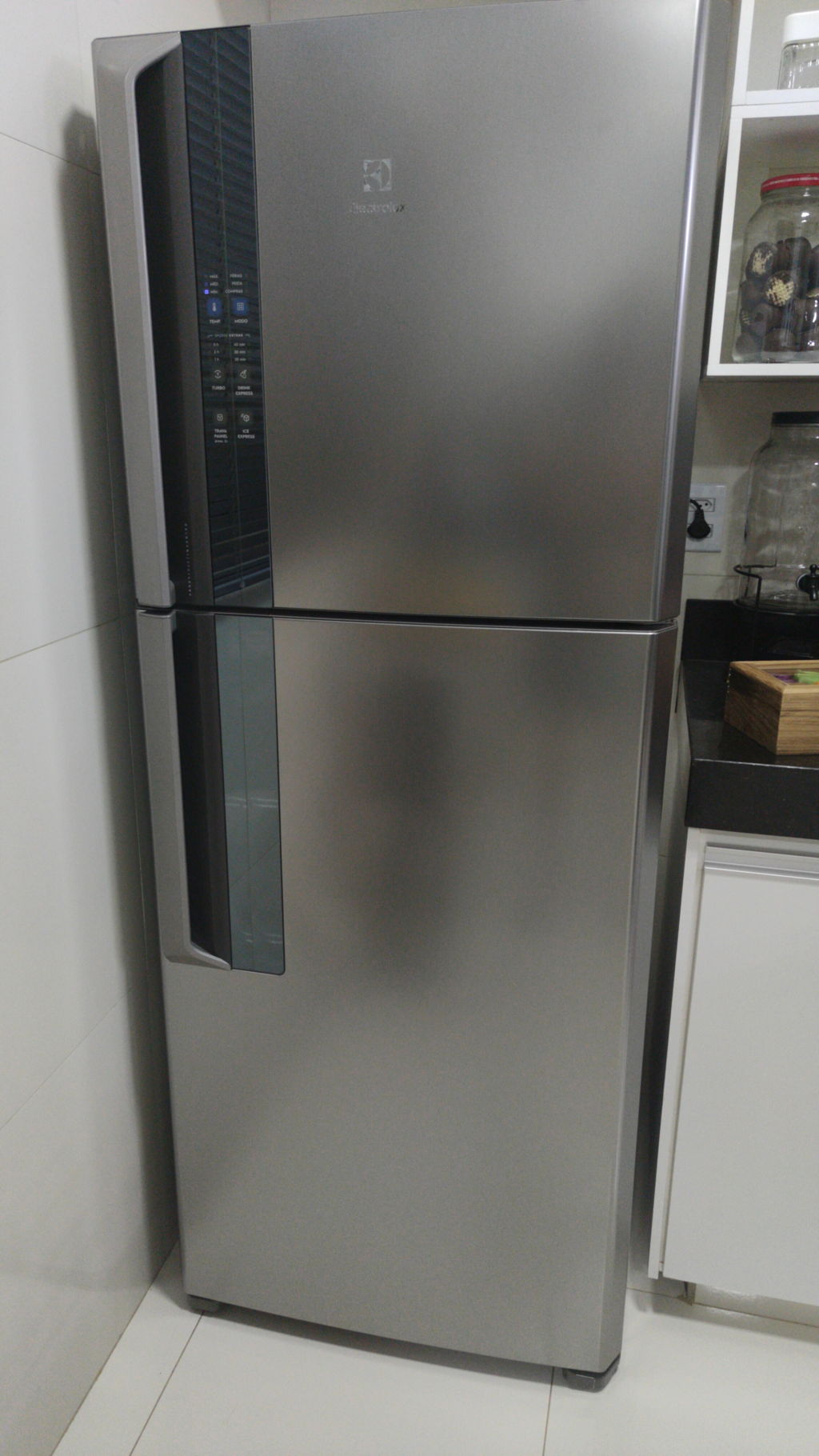 Geladeira Electrolux Frost Free IF55S Inverter | Extra