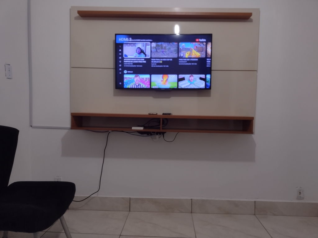 Painel Para TV Até 65 Polegadas | Ponto