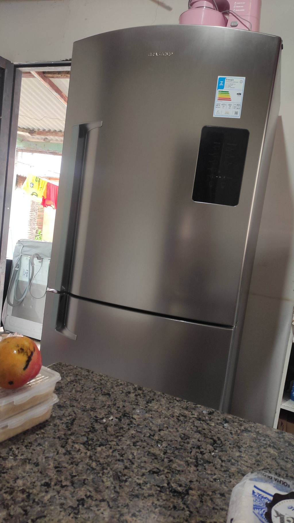 Geladeira Brastemp Inverse BRE85AK Frost Free | Casas Bahia