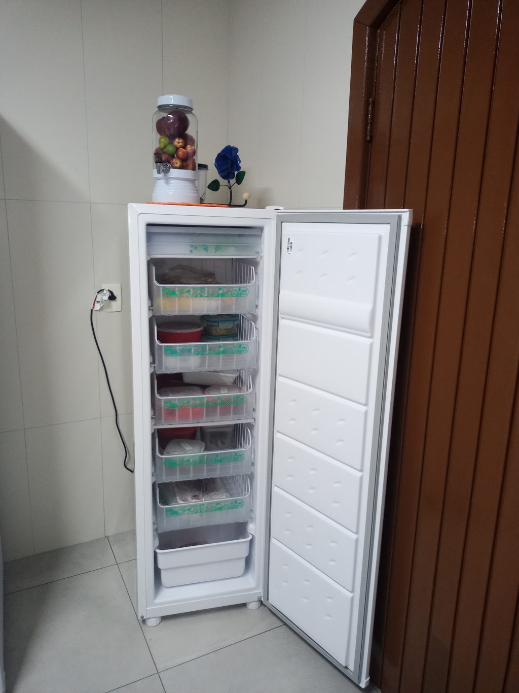 Freezer Vertical Consul Slim 200 CVU20G | Black Friday