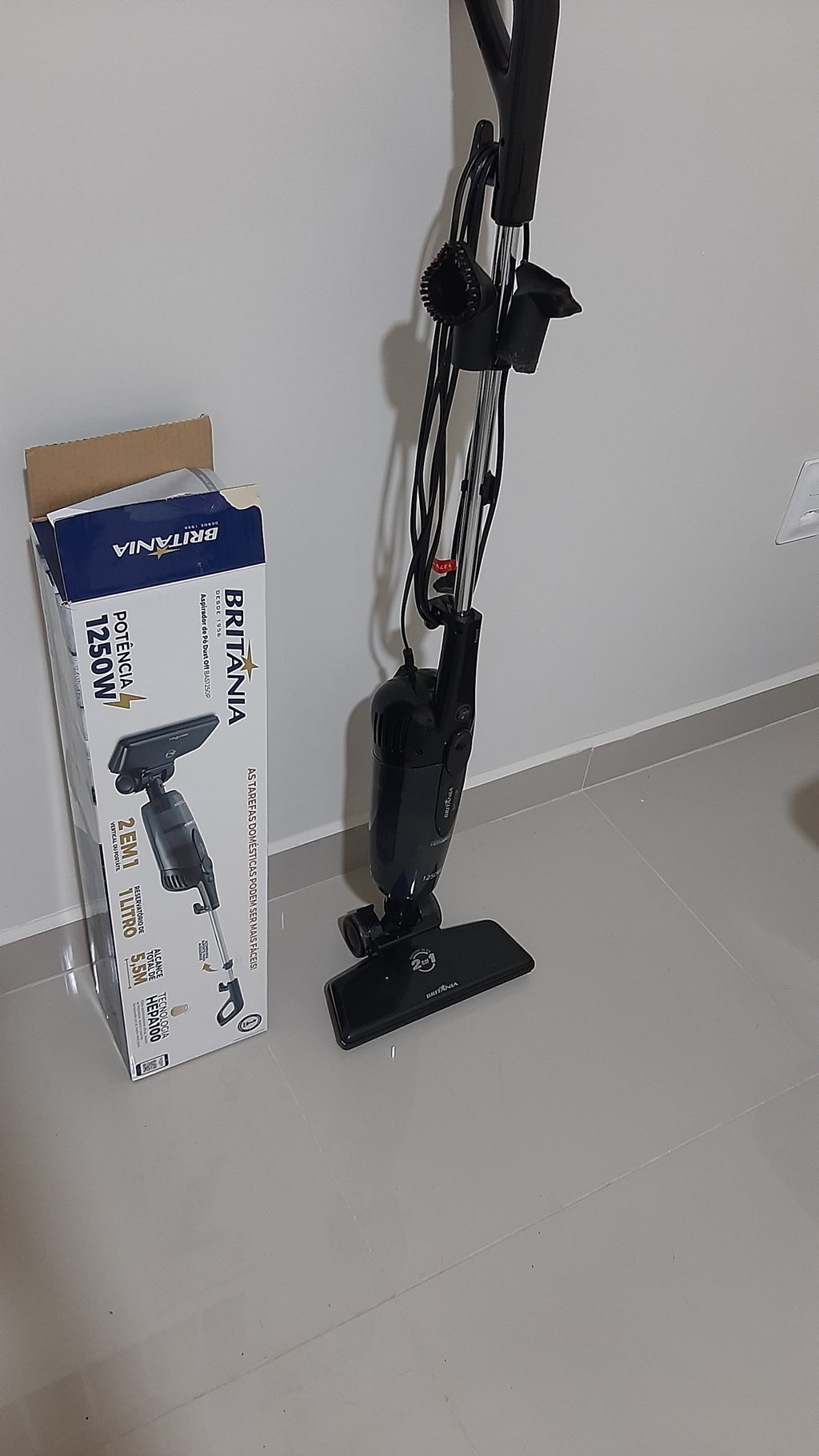 ASP STICK 1250W BRITANIA DUST OFF | Casas Bahia