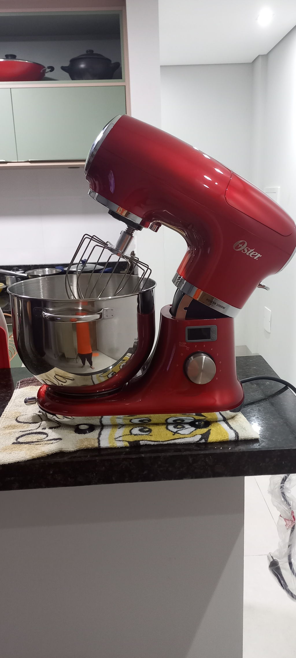 Batedeira Planetária Oster Vermelha 220V OBAT911-220 | Casas Bahia